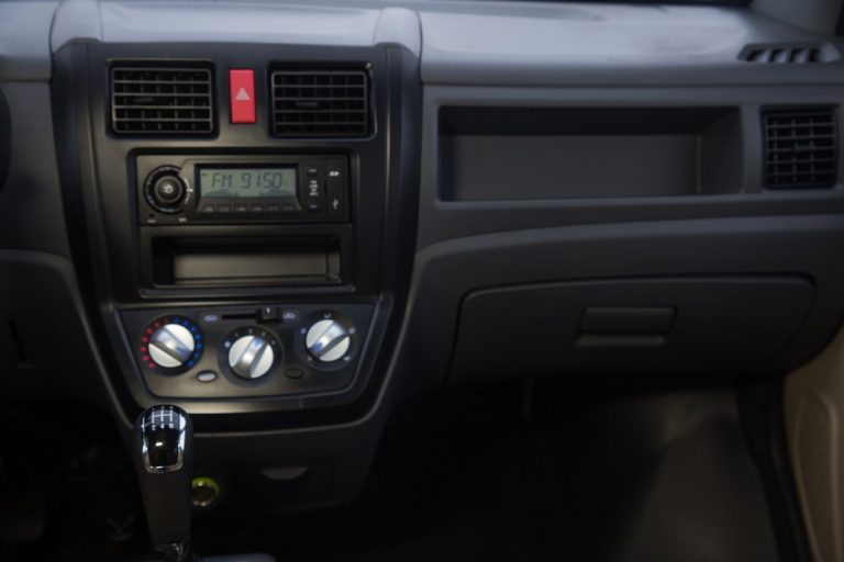 INNOSON Mini Bus - Innoson Vehicle Manufacturing